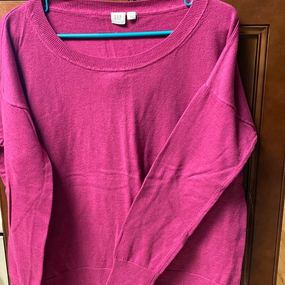 GAP | Sweaters | Gap Sweater With Side Slit On Both Sides | Poshmark